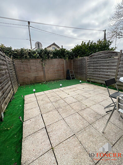 Appartement à vendre - Saint-Michel-sur-Orge - 2 pièces - 1 chambre