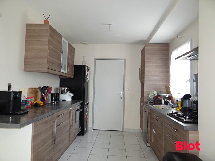 Bréal-sous-Montfort - Maison 6 pièces à louer