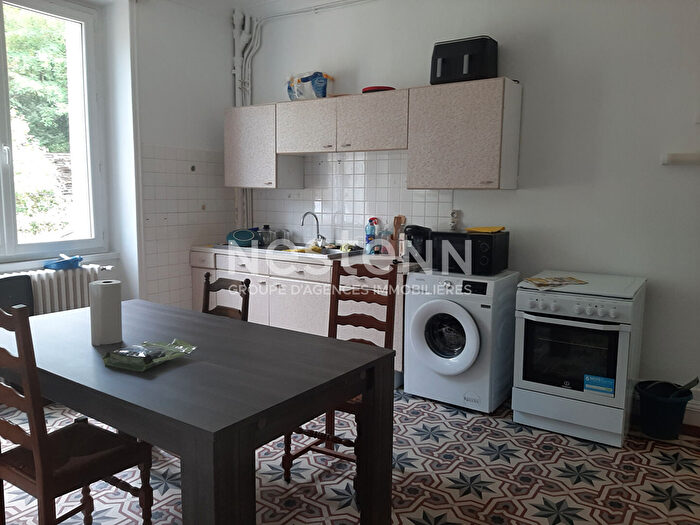 Bort-les-Orgues : Appartement 3 pièces à louer