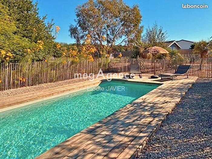 Maison à vendre - Braud-et-Saint-Louis - 10 pièces - 7 chambres