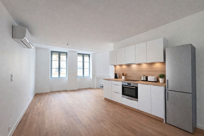 Appartement à vendre - Roanne, Centre-ville, Varenne - 1 pièce