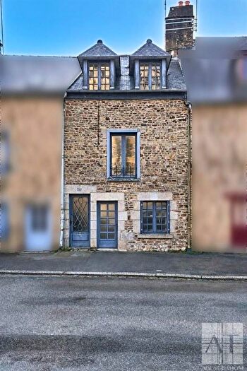 Maison à vendre - Fougères, Centre-ville, Urbanistes - 5 pièces - 4 chambres