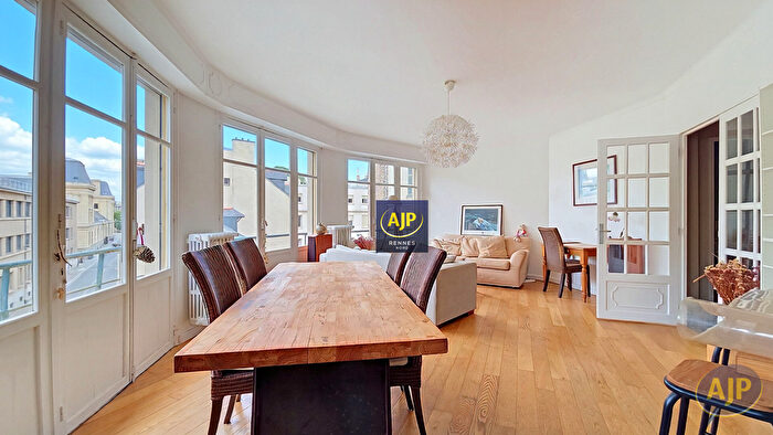 Appartement 4 pièces à Quartiers Centre, Thabor, Oberthür, à vendre