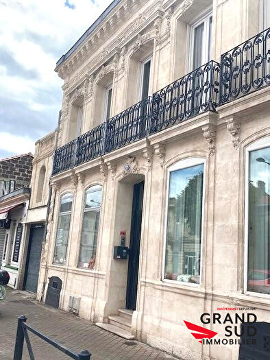 Maison à louer - Bordeaux - 7 pièces - 4 chambres