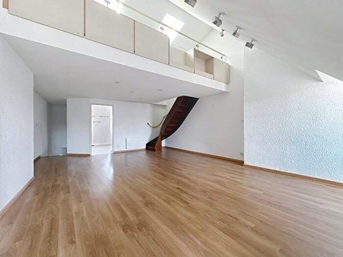 Appartement à louer - Nancy - 5 pièces - 3 chambres