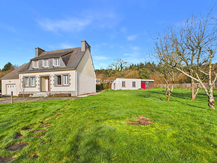 Maison à vendre - Saint-Rivoal - 5 pièces - 4 chambres