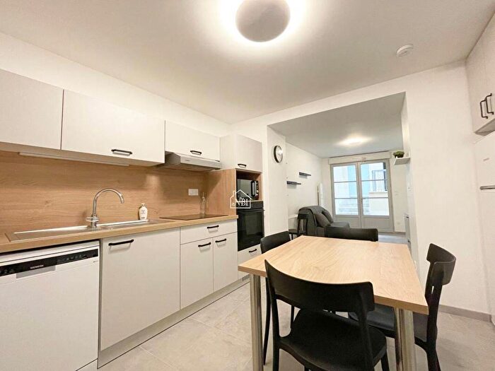 Pillerie-Bootz, Laval : Appartement 2 pièces à louer