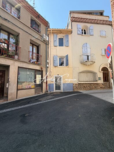 Maison 2 pièces à Pia, à vendre