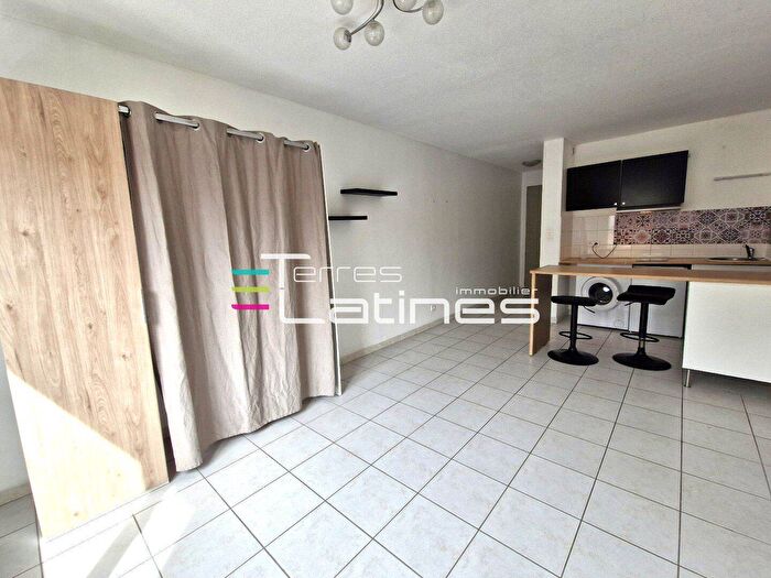 Appartement 1 pièce à louer - Beaucaire, Nîmes