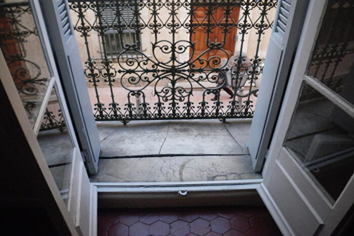 Appartement à louer - Antibes, Coeur de ville - 1 pièce