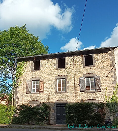 Maison à vendre - Thiers - 11 pièces - 4 chambres