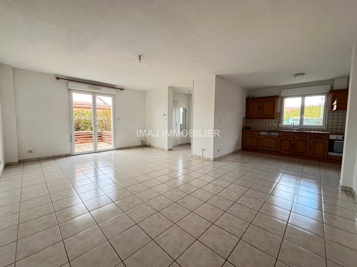 Appartement à louer - Golbey - 4 pièces - 3 chambres