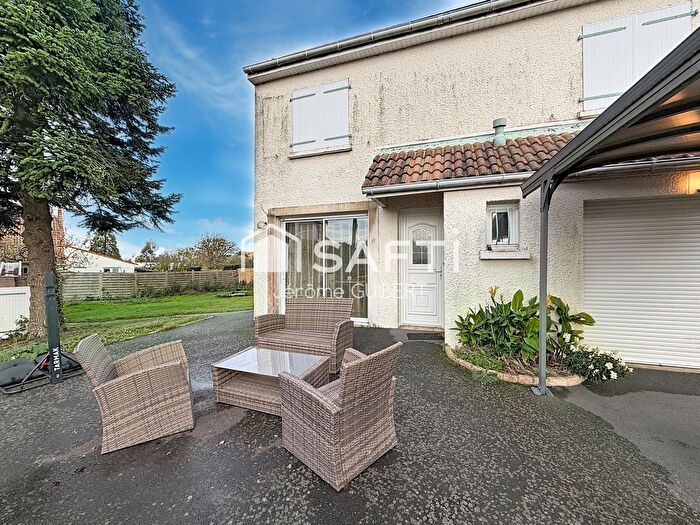 Bressuire, Saint-Porchaire : Maison 5 pièces à vendre
