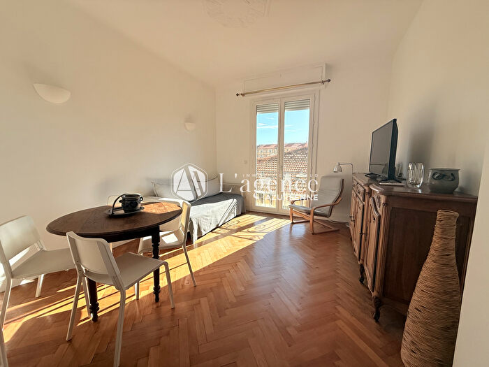 Appartement à louer - Nice, Baumettes - 3 pièces - 2 chambres