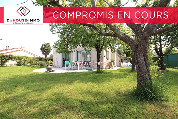 Maison à vendre - Jarnac - 7 pièces - 3 chambres