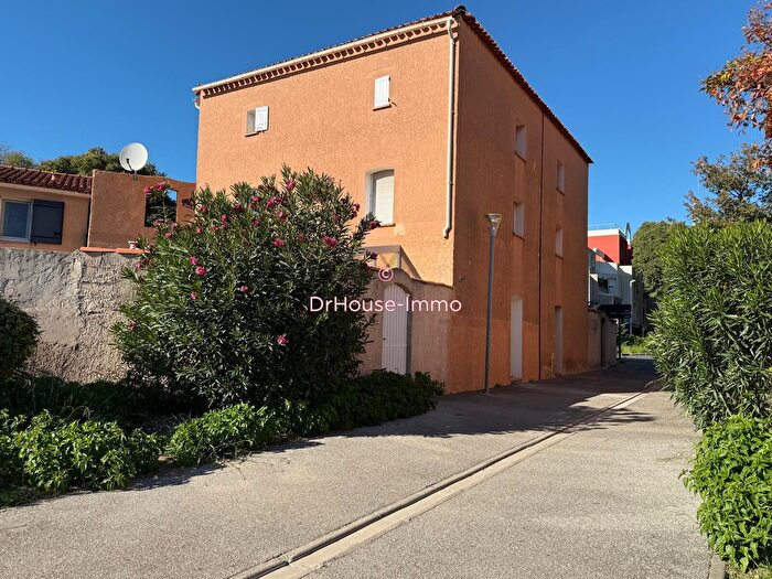 Maison à vendre - Vitrolles, Bords de létang, Tribales, Ferme de Croze - 6 pièces - 5 chambres