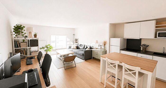 Appartement 2 pièces à Versailles, Notre Dame, à vendre