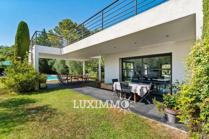 Maison à vendre - Valbonne, Val de Cuberte, Les Parés, Les Peyrouos - 10 pièces - 5 chambres