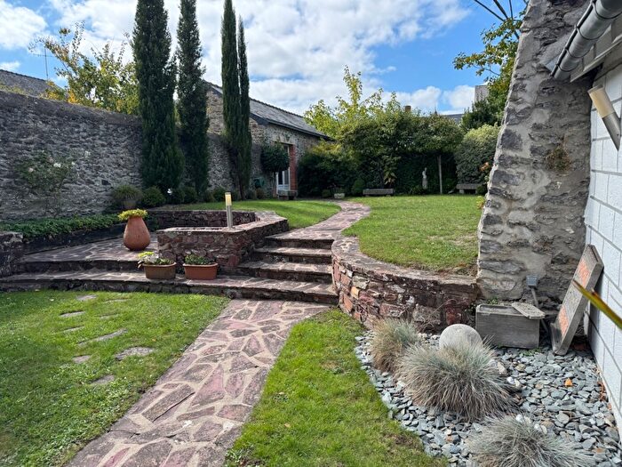 Maison à vendre - Laval, Les Pommeraies - 11 pièces - 7 chambres