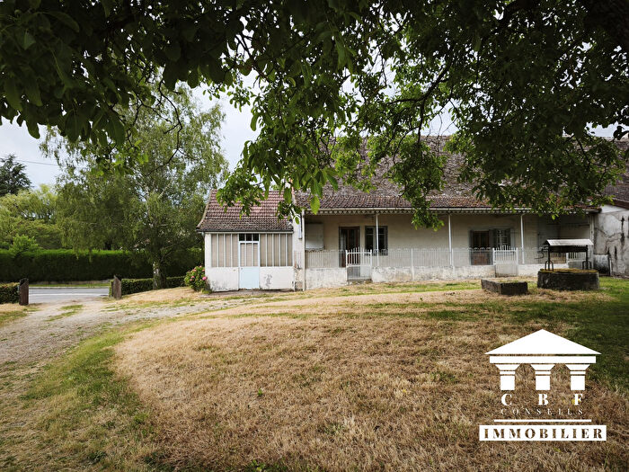 L'Abergement-Sainte-Colombe : Maison 4 pièces à vendre