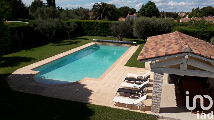 Maison à vendre - Arles, Pont de Crau, Moulès - 6 pièces - 4 chambres