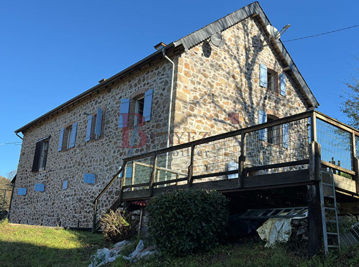 Maison 5 pièces à vendre - Ladignac-sur-Rondelles