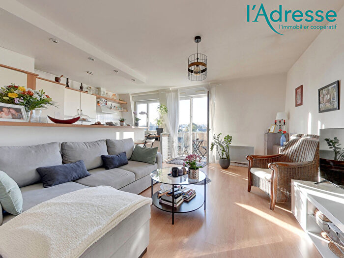 Appartement à vendre - Noisy-le-Grand, Centre-ville - 3 pièces - 2 chambres