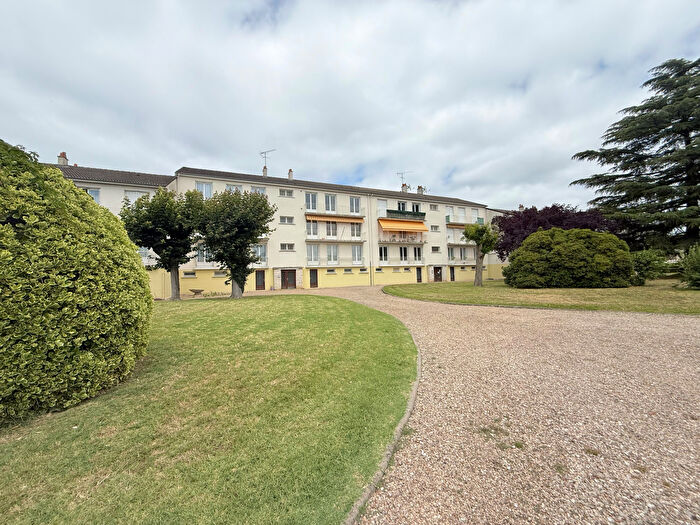 Vierzon, Centre-ville : Appartement 4 pièces à vendre
