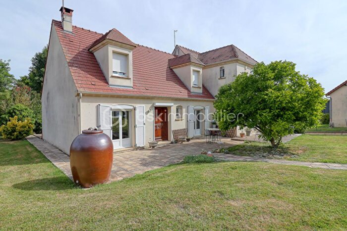 Maison 8 pièces à vendre - Hodenc-en-Bray