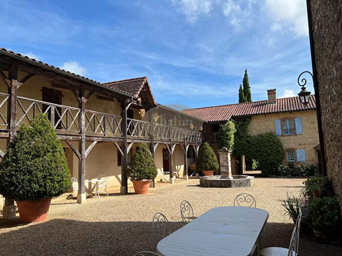 Maison 15 pièces à Aire-sur-lAdour, à vendre