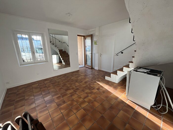 Maison à louer - Beaune, Camp Américain, Porte de Beaune - 5 pièces - 3 chambres