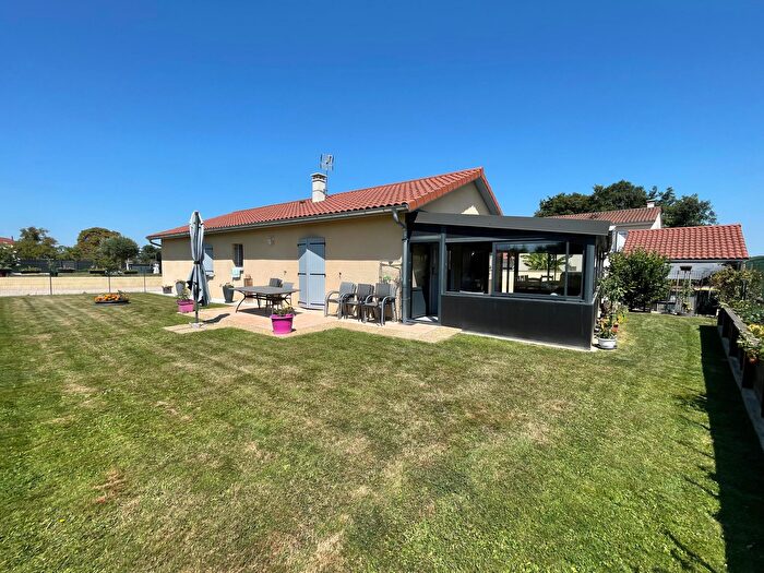 Maison à vendre - Saint-Nizier-le-Désert - 4 pièces - 3 chambres