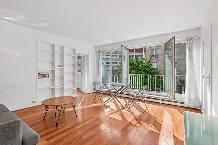 Appartement 2 pièces à louer à Auteuil Sud, Paris 16ème arrondissement