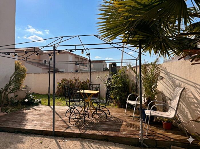 Maison à vendre - Arles, Barriol - 5 pièces - 3 chambres