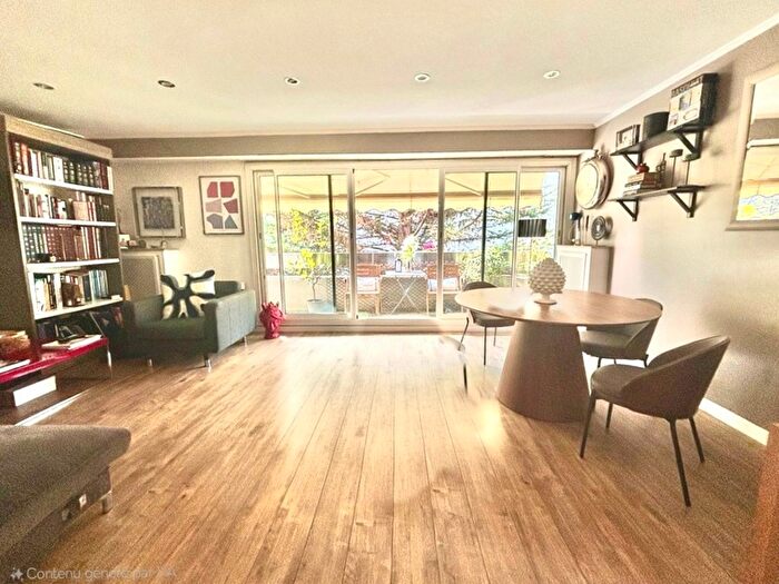 Appartement 4 pièces à Paris 16ème, Porte de Saint-Cloud, Auteuil-Sud, à vendre