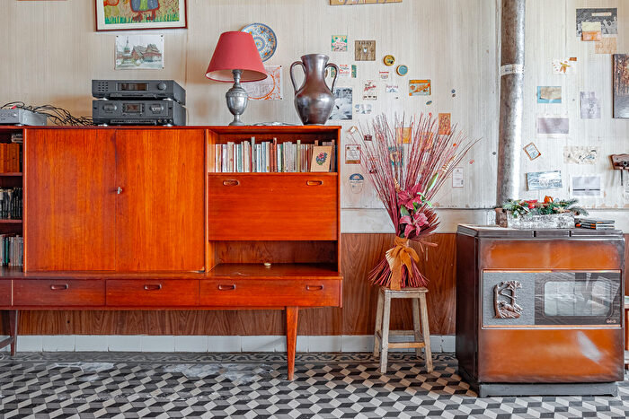 Maison à vendre - Lestiou - 9 pièces - 4 chambres