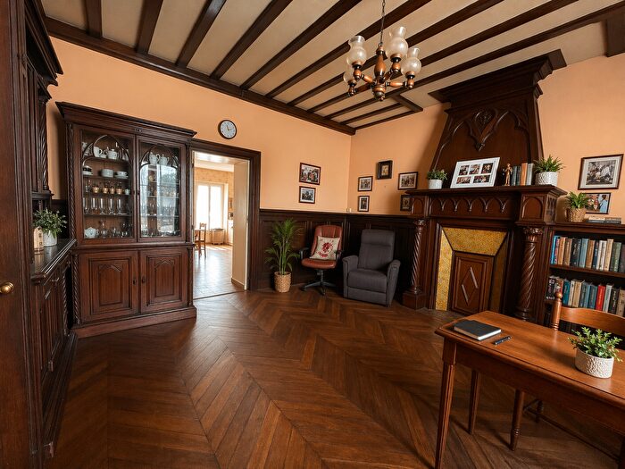Maison 7 pièces à vendre - Vouneuil-sur-Vienne
