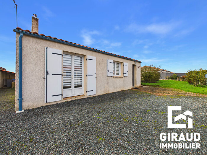 Maison 2 pièces à vendre à Chaix