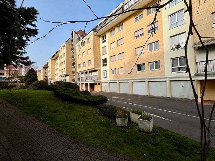 Appartement à louer - Bel Air, Dijon - 3 pièces - 2 chambres