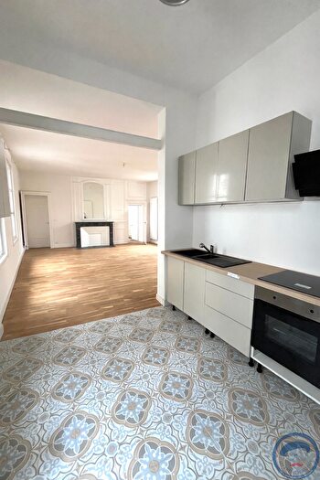 Appartement à louer - Tours, Centre-ville - 3 pièces - 2 chambres