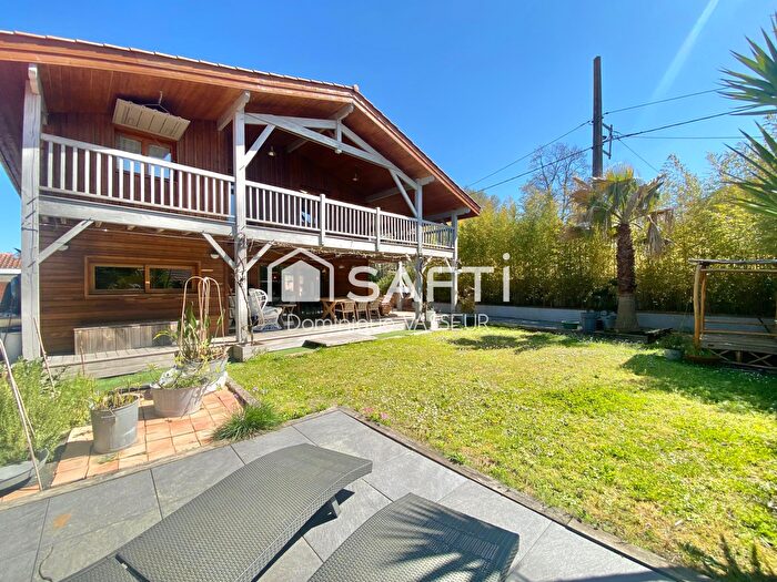 Maison à vendre - La Teste-de-Buch, Les Chênes Verts, Bordes, Clair-Bois, Pinède de Conteau - 6 pièces - 5 chambres
