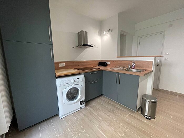 Centre Ville, Aix-en-Provence - Appartement 1 pièce à louer