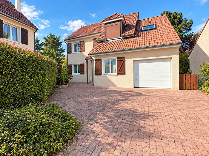 Maison 8 pièces à Olivet, Val-Couasnon, à vendre