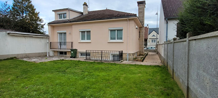 Maison à vendre - Chevilly-Larue, Bretagne - 6 pièces - 5 chambres