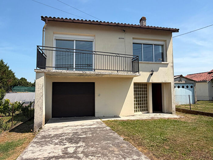 Sainte-Livrade-sur-Lot : Maison 3 pièces à louer