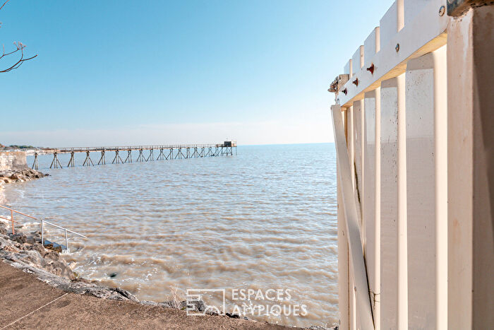 Maison à vendre - Angoulins - 10 pièces - 7 chambres