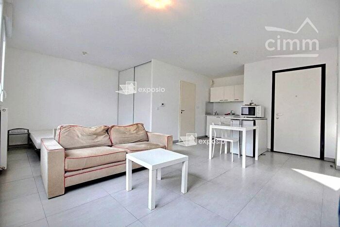 Appartement à louer - Lumbin - 1 pièce