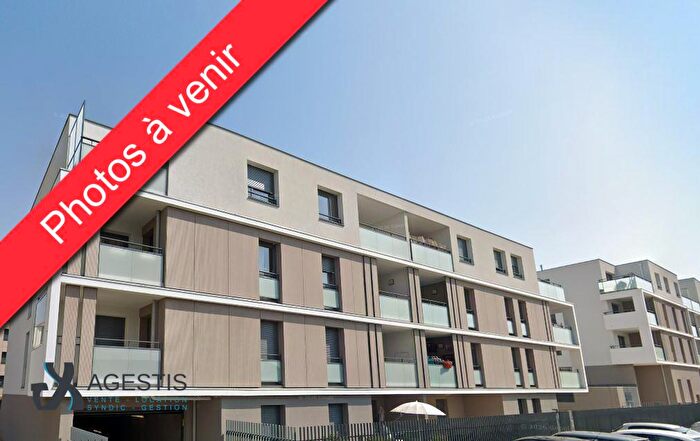 Appartement 1 pièce à louer - Meyzieu, Centre-ville
