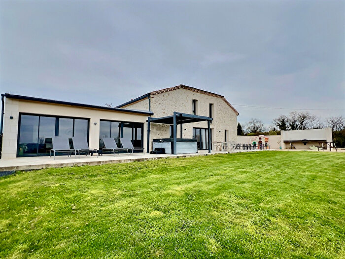 Maison à vendre - Lédat - 6 pièces - 5 chambres