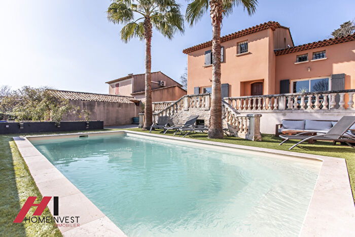 Maison à vendre - Plan-de-Cuques - 5 pièces - 3 chambres